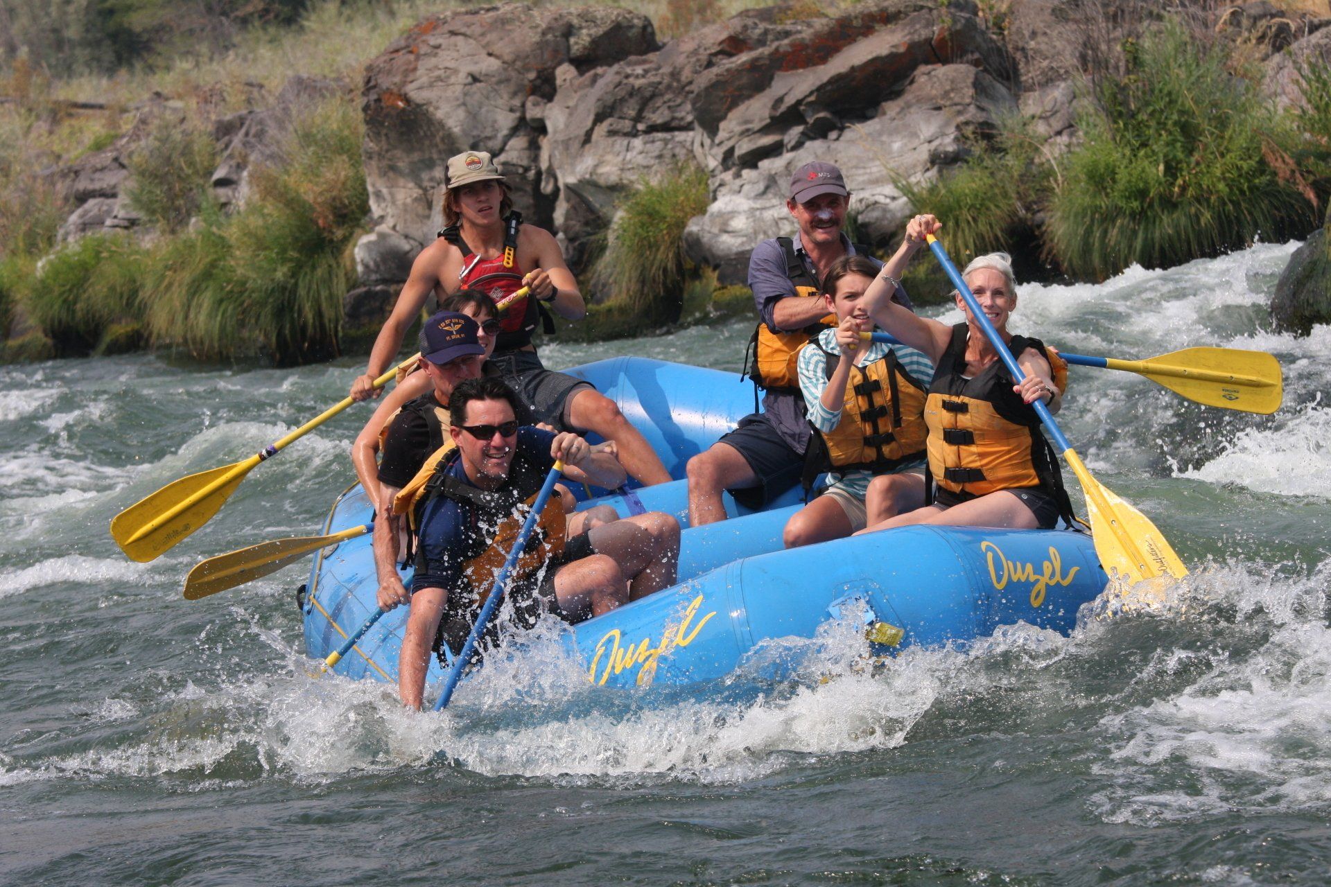 Rafting Oregon - Deschutes River Rafting Adventure in Maupin
