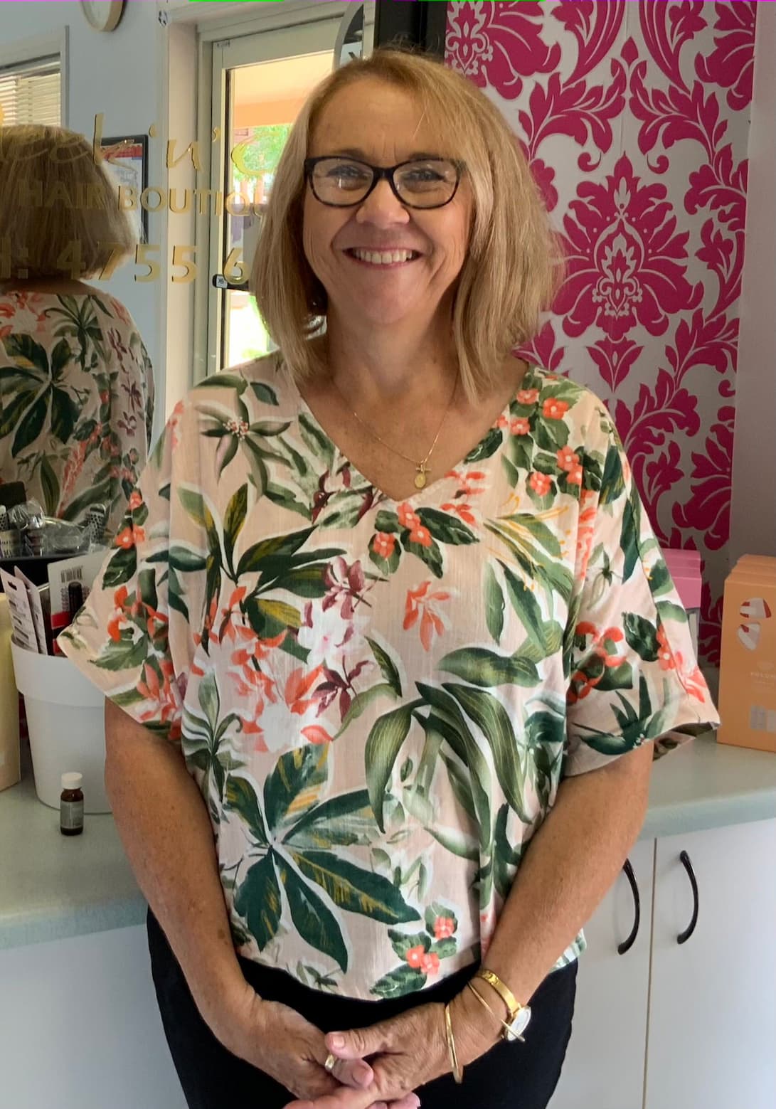 About Us | Sleek ‘n’ Chic Hair Boutique