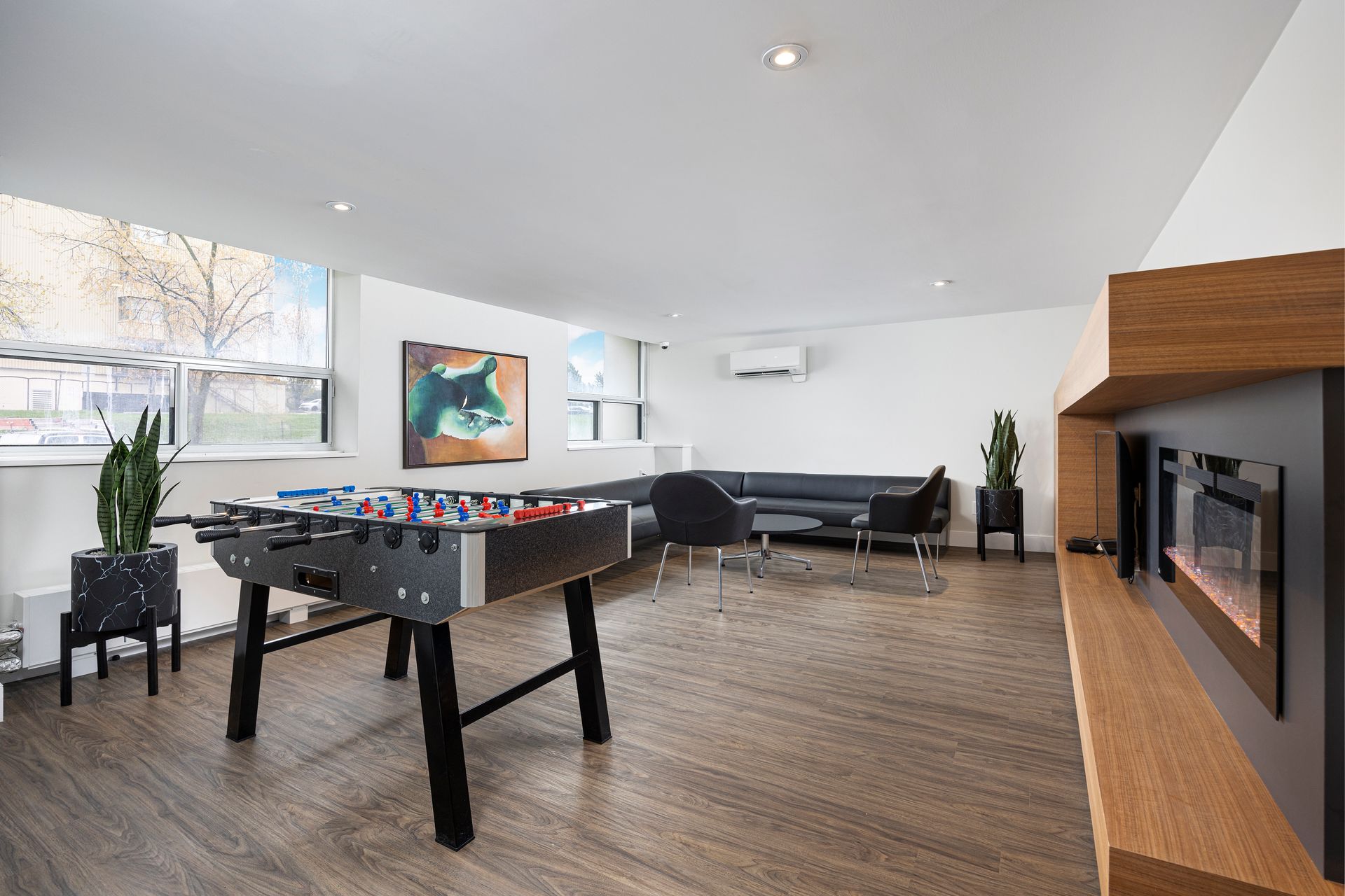 Building & Amenities Photos