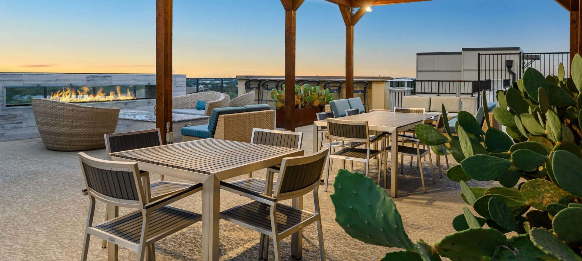 Austin Studio, 1 & 2 Bedroom Apartments for Rent