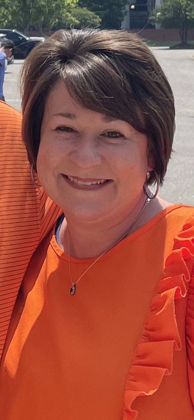 Caroline Moses's Instagram, Twitter & Facebook on IDCrawl