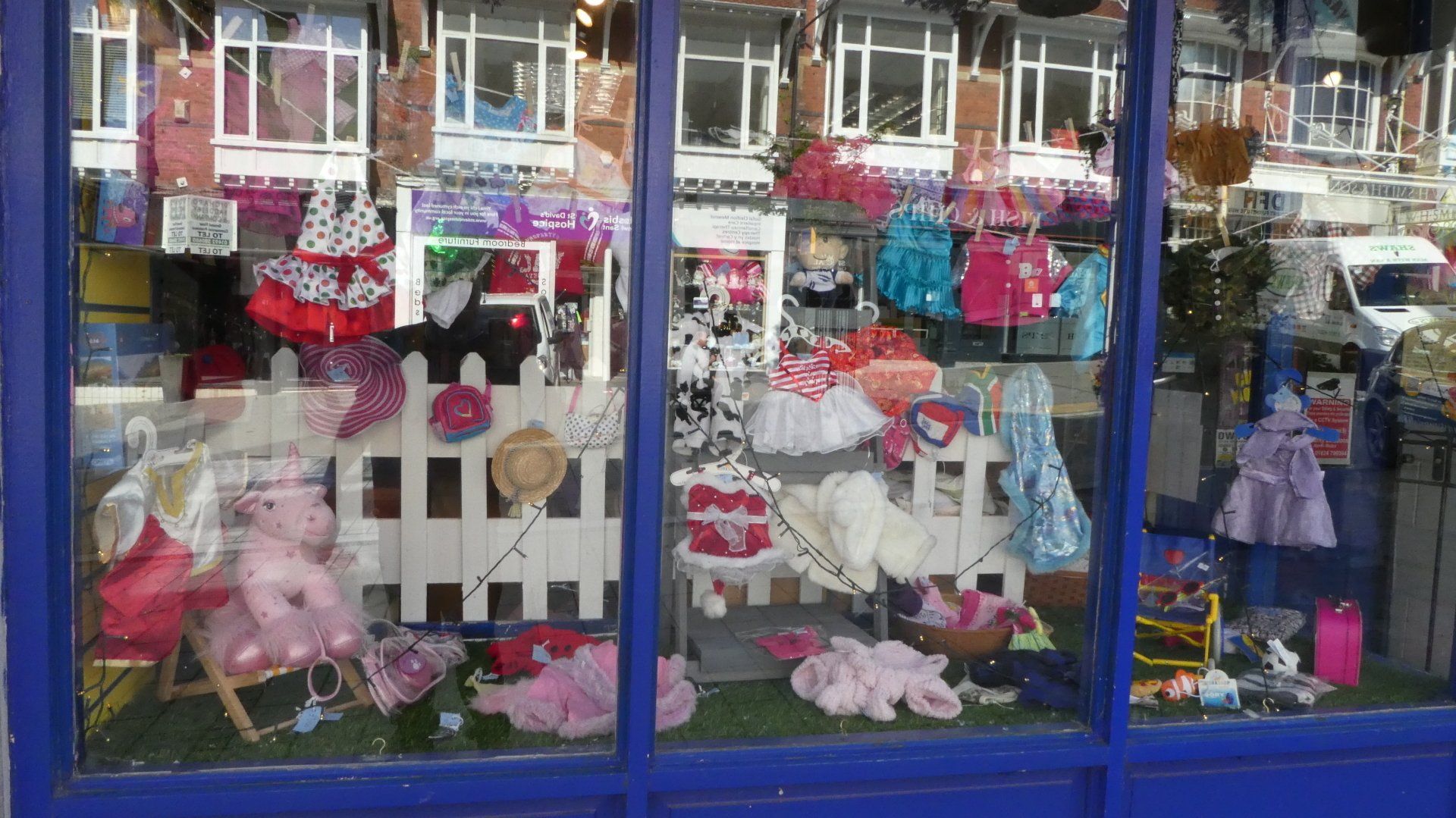 Build A Bear Window Display!