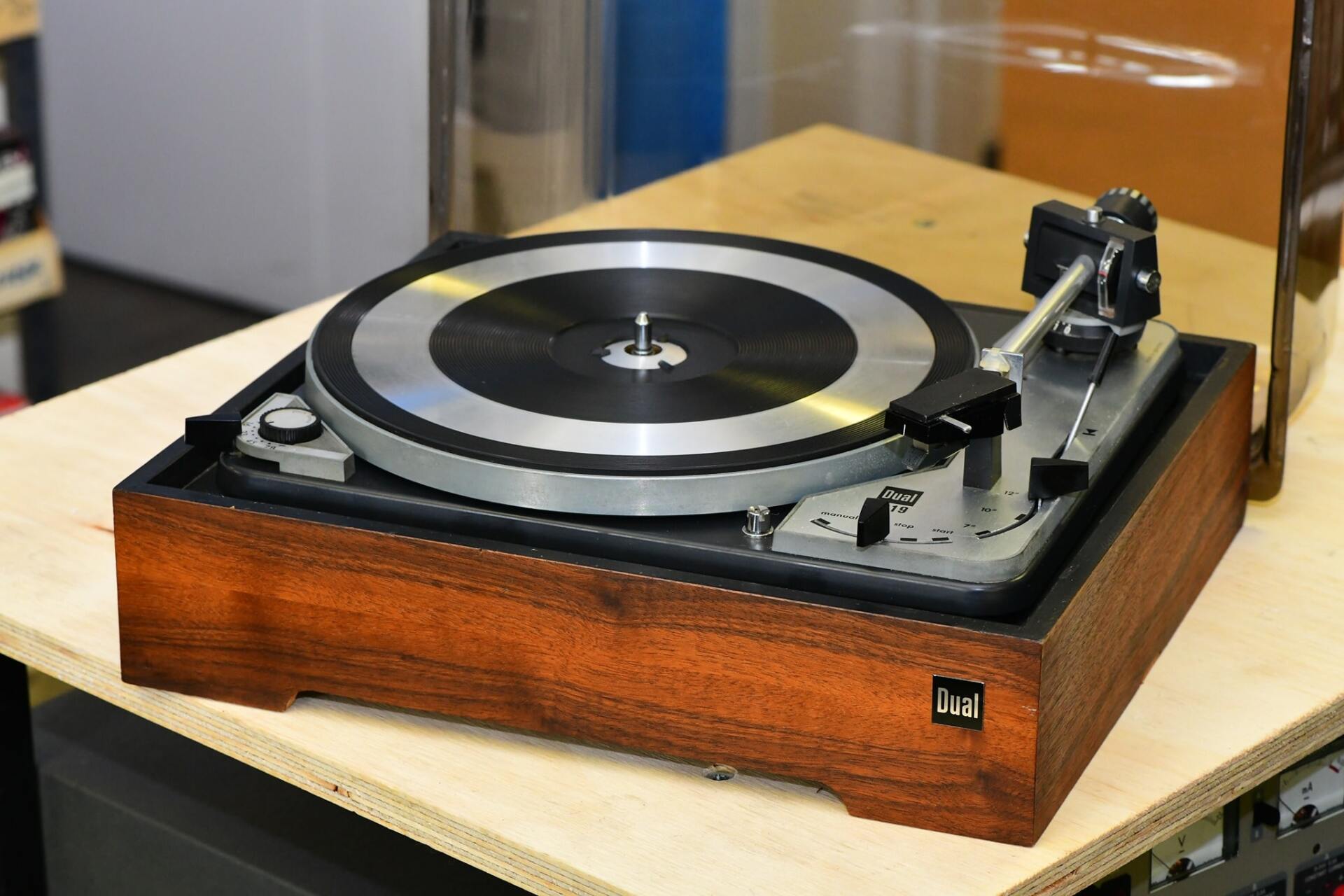 Vintage Audio Electronics Repair | St. Louis, MO | Alpha Tech Electronics