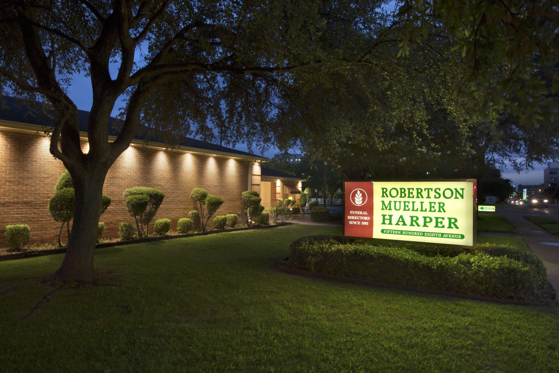 Harper & Lucas Funeral Home & Cremation Services | Fort Worth, TX