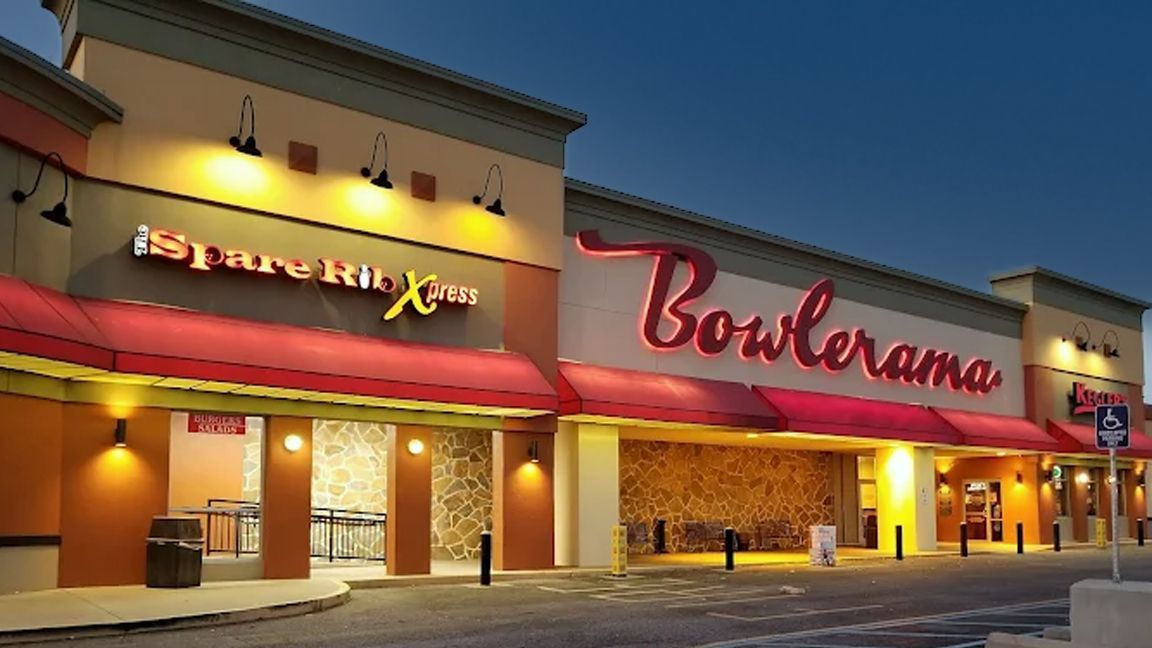 Hours & Pricing | Bowlerama