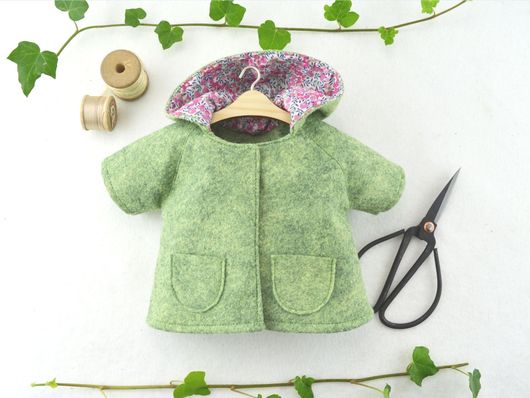 Sewing kits and sewing patterns for stuffed animals