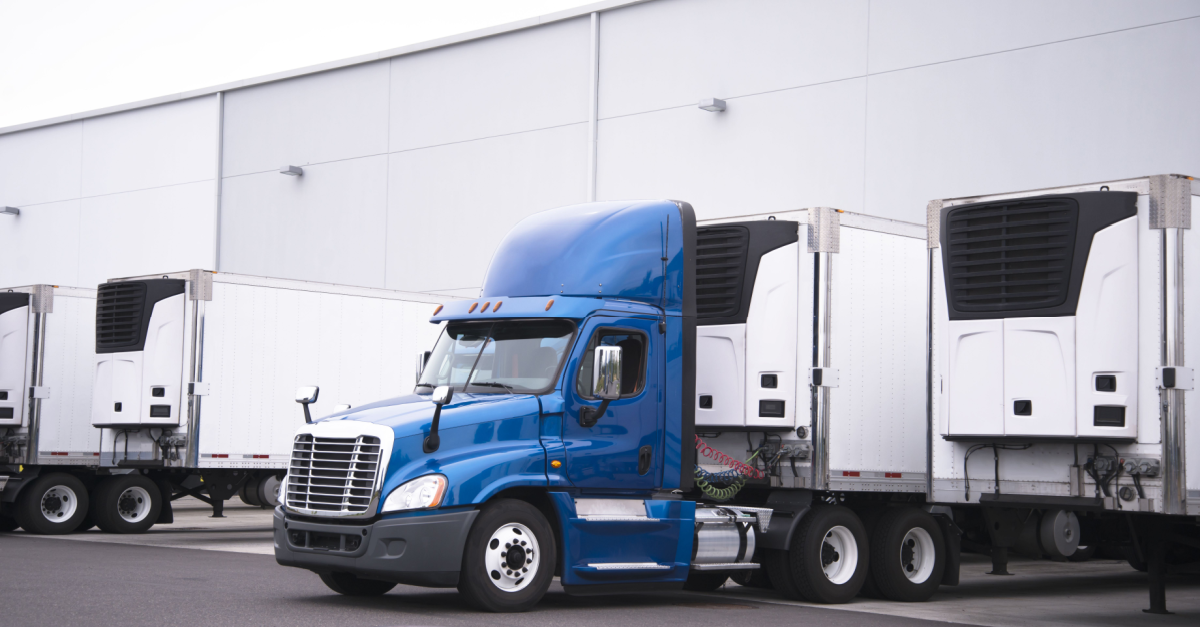 Live Loading & Unloading vs. Drop Trailer Loads: Pros & Cons