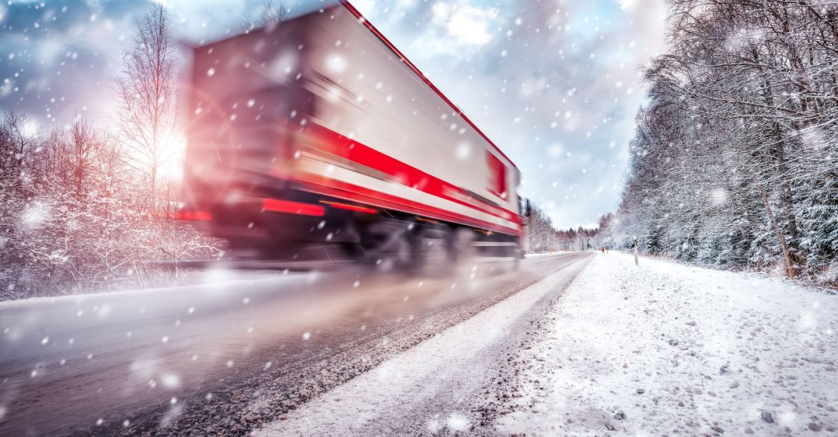 Live Loading & Unloading vs. Drop Trailer Loads: Pros & Cons