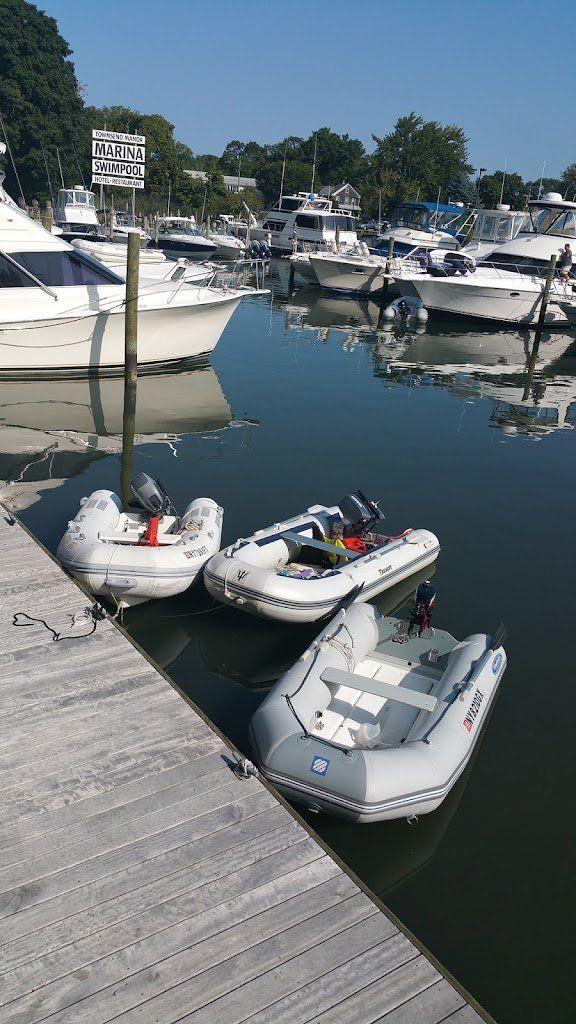 Townsend Manor Inn: A charming historic waterfront Inn and Marina