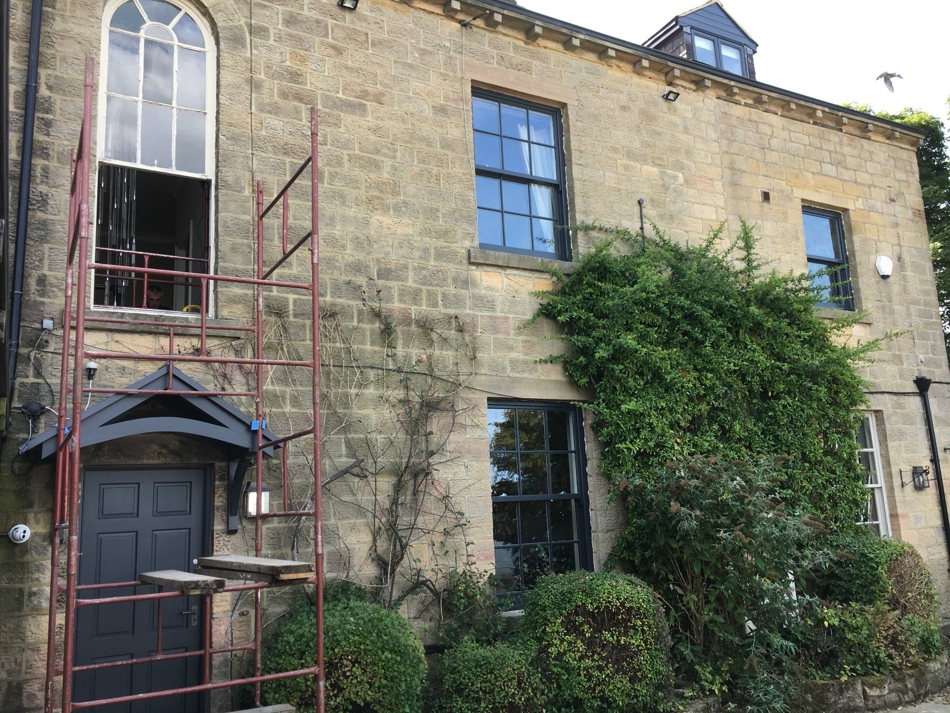 Front doors and wooden doors fitted across Leeds