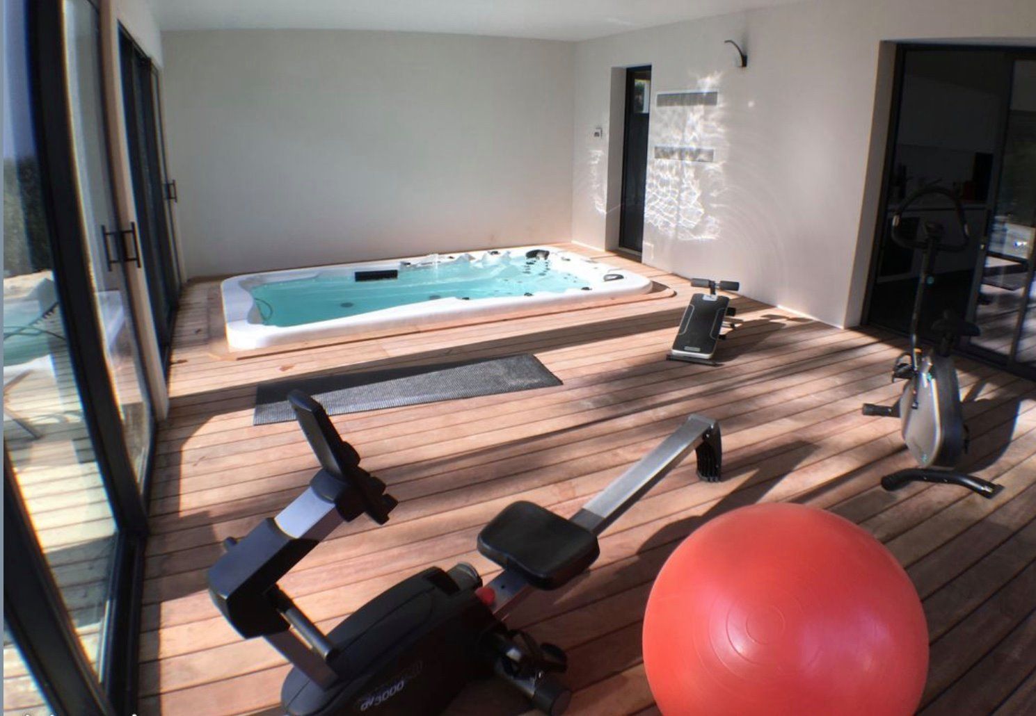 Installation jacuzzi Giovanni Riboli - La maison du Spa