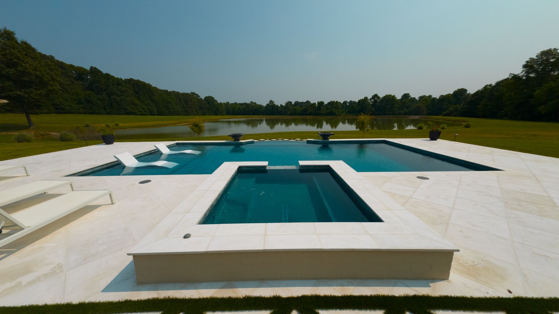 Blue Hawaiian Spas | Bullfrog Spas | West Tennessee | Jackson TN