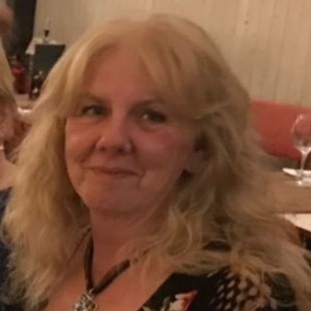 Melanie Barfield's Instagram, Twitter & Facebook on IDCrawl