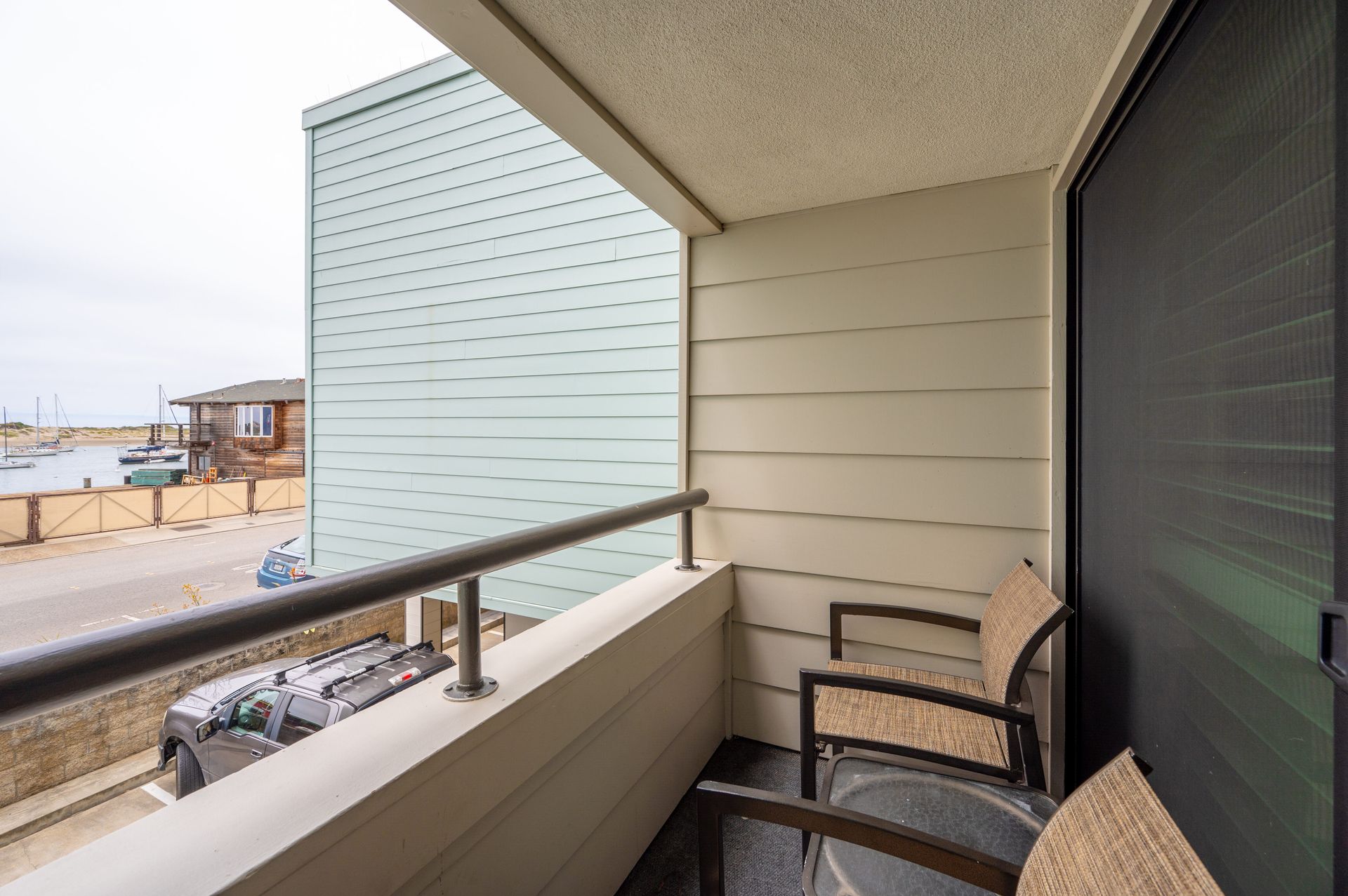 Morro Bay Inn & Suites | 456 Embarcadero