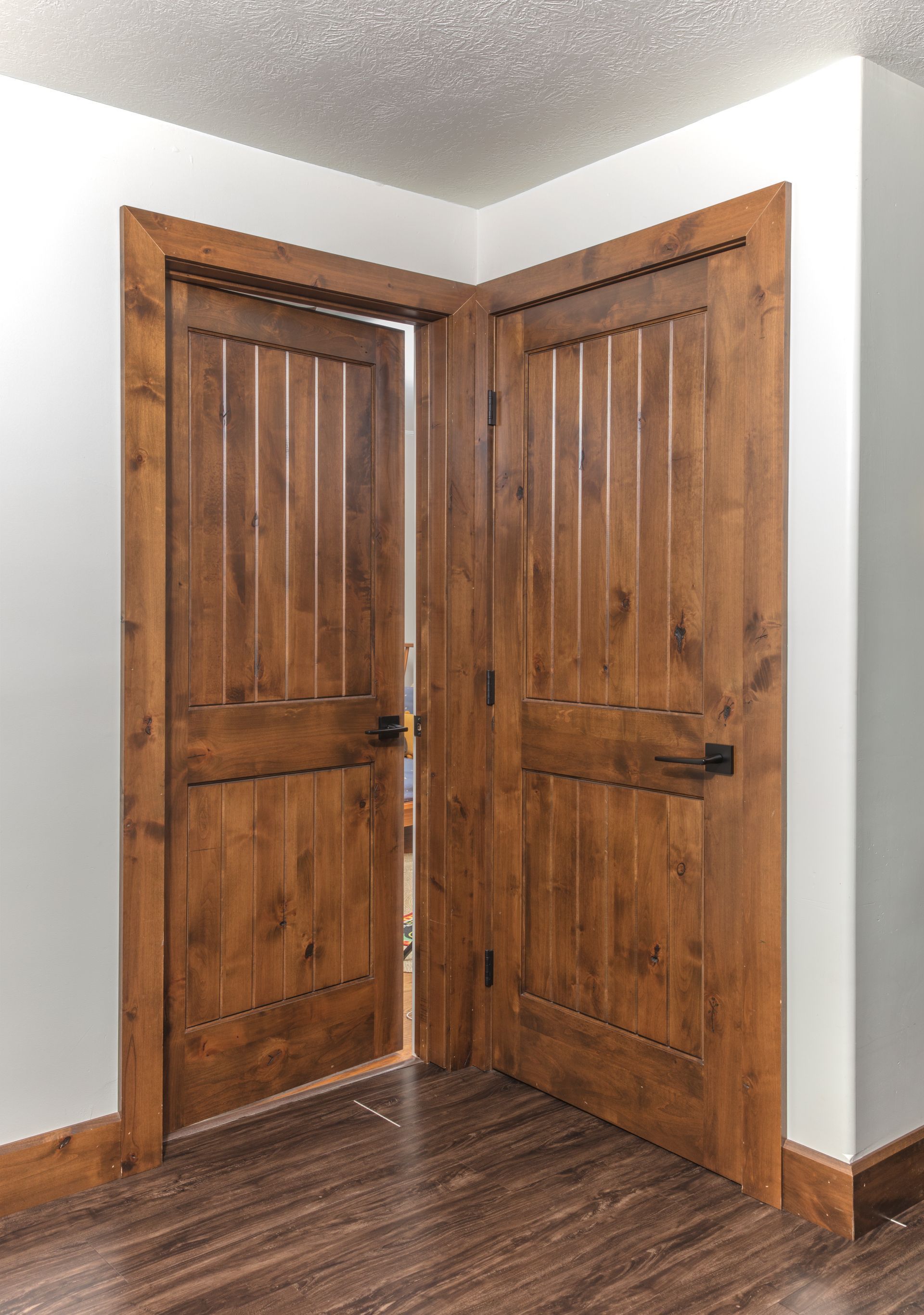 Lincdor LLC Showroom - Explore Our Interior Door Collections