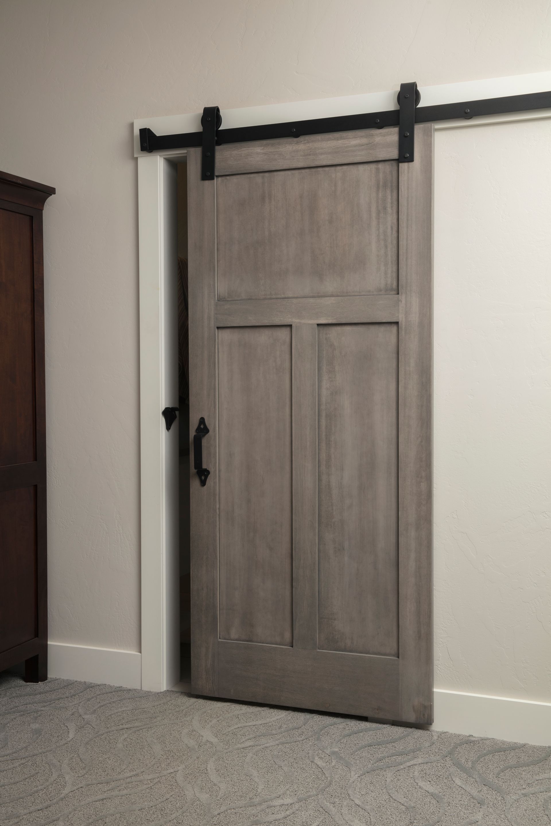 Lincdor LLC Showroom - Explore Our Interior Door Collections