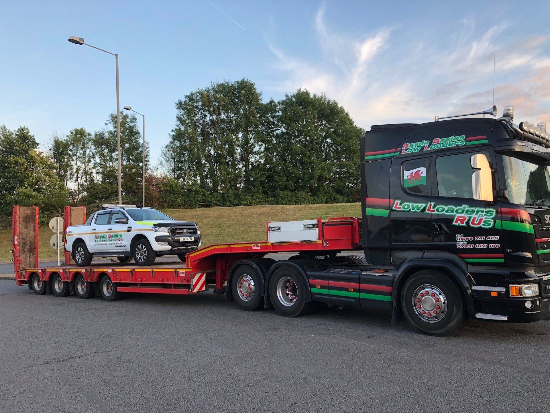 Low loader drivers | Haydn Davies Low Loaders