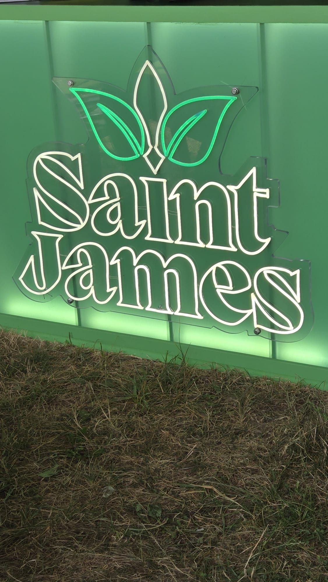 Saint James Iced Tea Brings the Fun with LOL Photobooth GTA at Boots ...