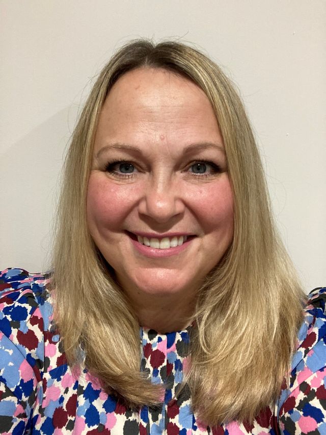 Fiona Macpherson's Instagram, Twitter & Facebook on IDCrawl