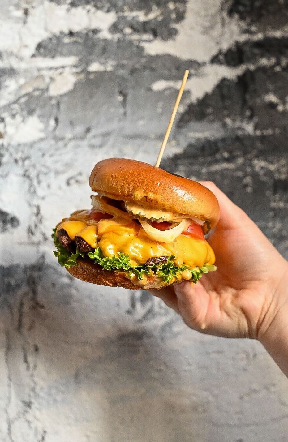 Chalet Chicago | River North American Restaurant & Bar