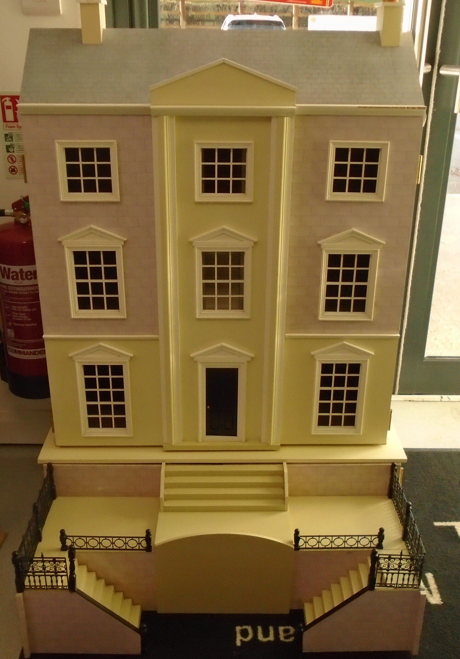 PRICE SLASH ON DISPLAY HOUSES