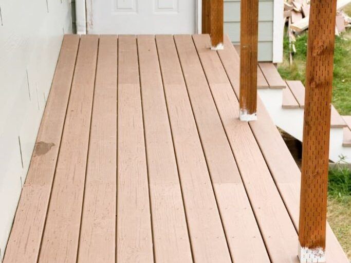 PVC vs. Composite Decking—Comparing 2 Popular Decking Materials