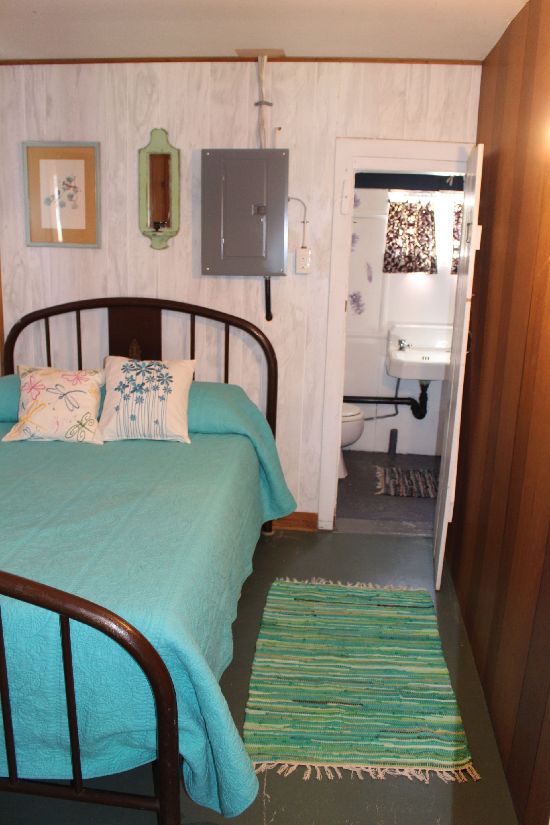 Cottage Rentals | Belcast Cottages | Maynooth, ON