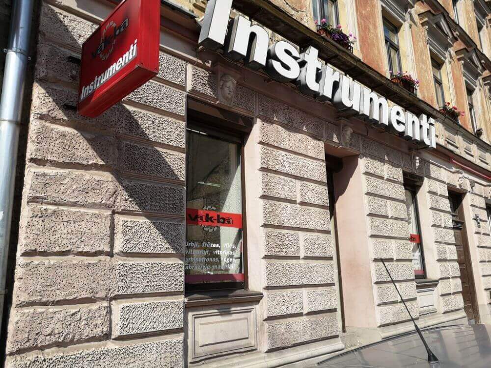 Kontakti | metālapstrādes un citi tehniskie instrumenti un iekārtas