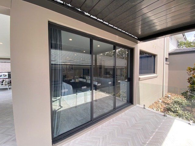 About Us | Master Glass & Glazing