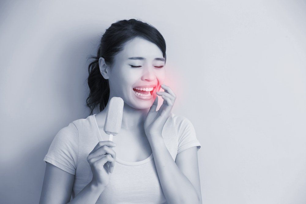 4 Signs of Tooth Decay