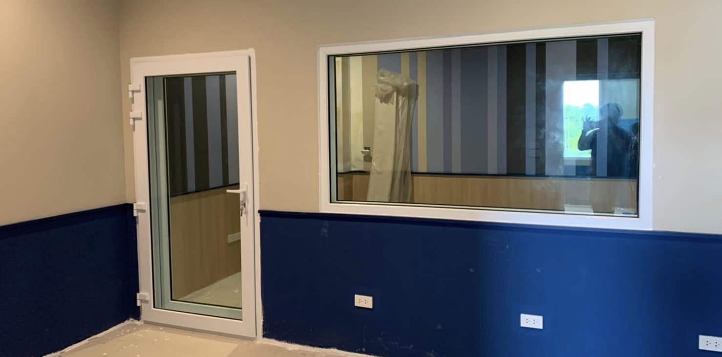 ประตูกันเสียง uPVC กระจกลามิเนต | STC40 กันเสียงได้ดี