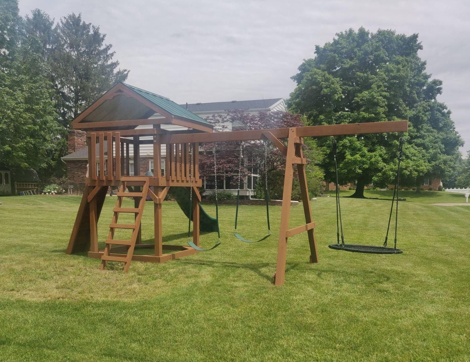 Best Wooden Playsets Built in TN | Emerald Playsets