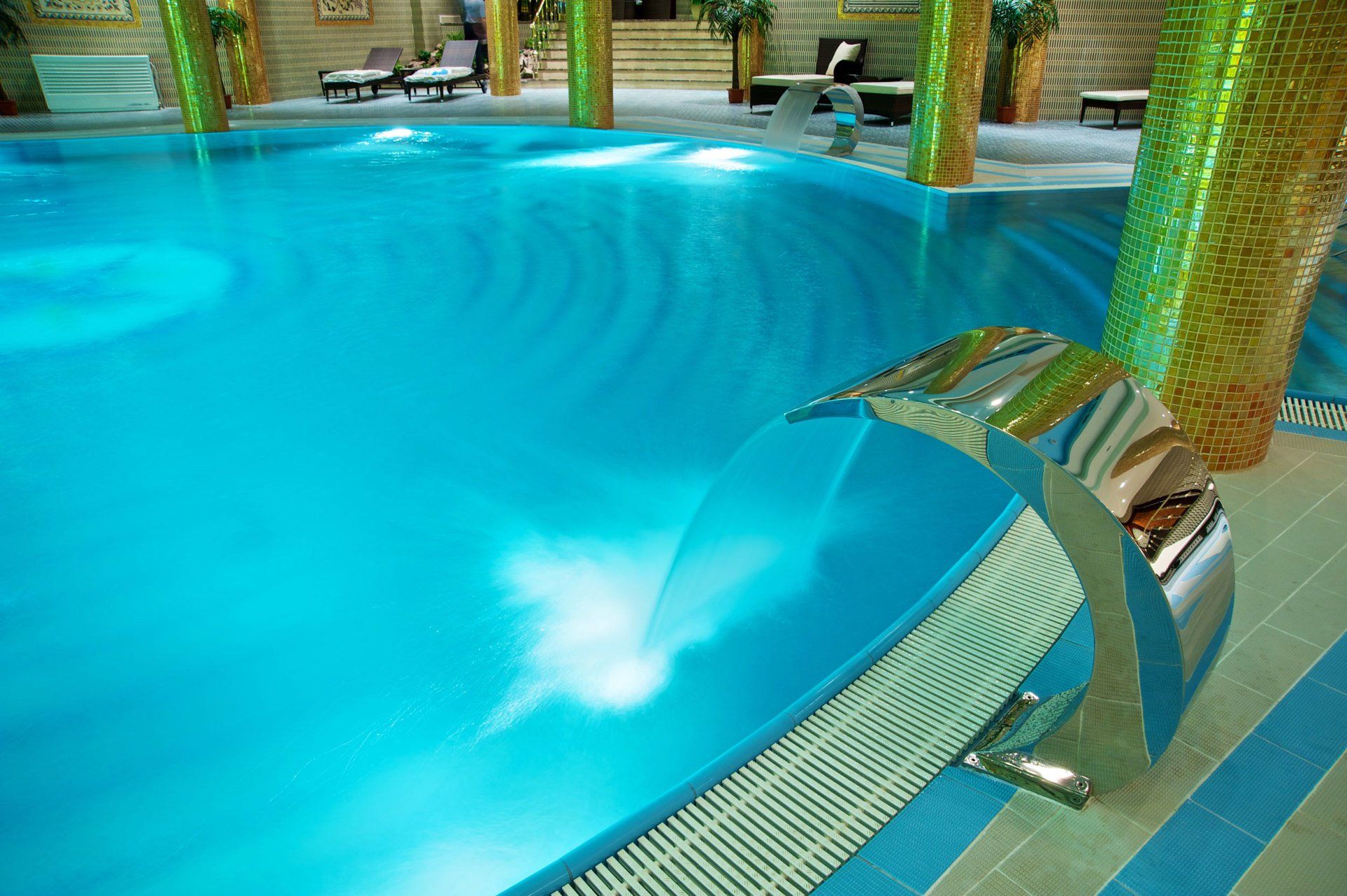 Swimming Pool Builders | Surrey Swimming Pools