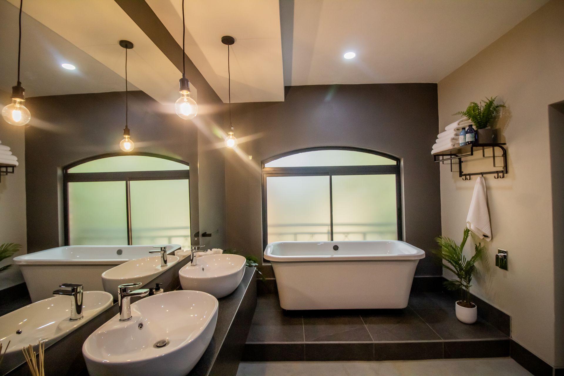 Luxury Wedding Accommodation | Riverside Castle | PTA