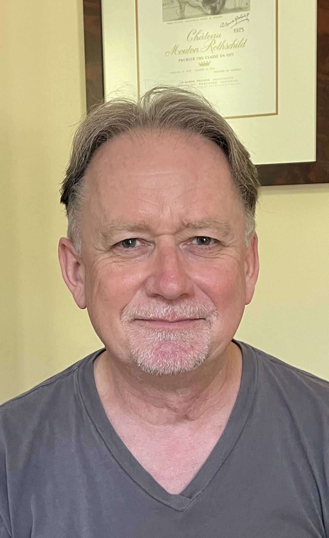 The Mycologist | Nik Money | Expert on fungal growth and reproduction