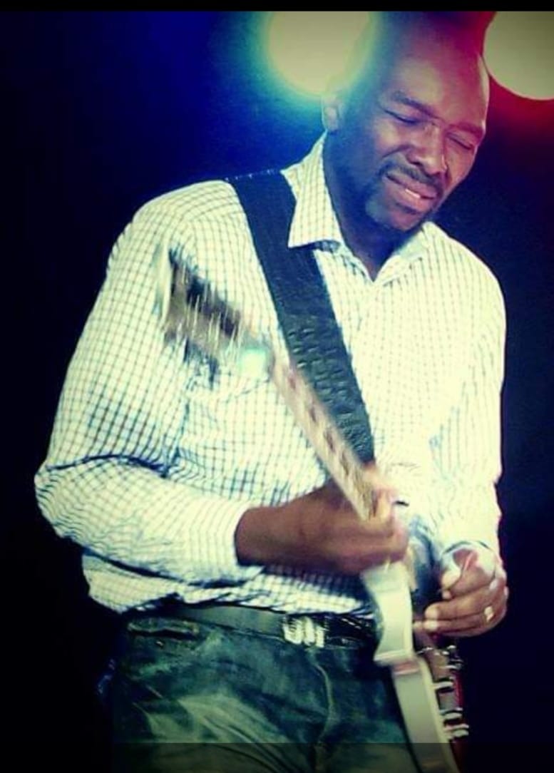 Official website for Ollie P Music - UK Guitarist/Musician