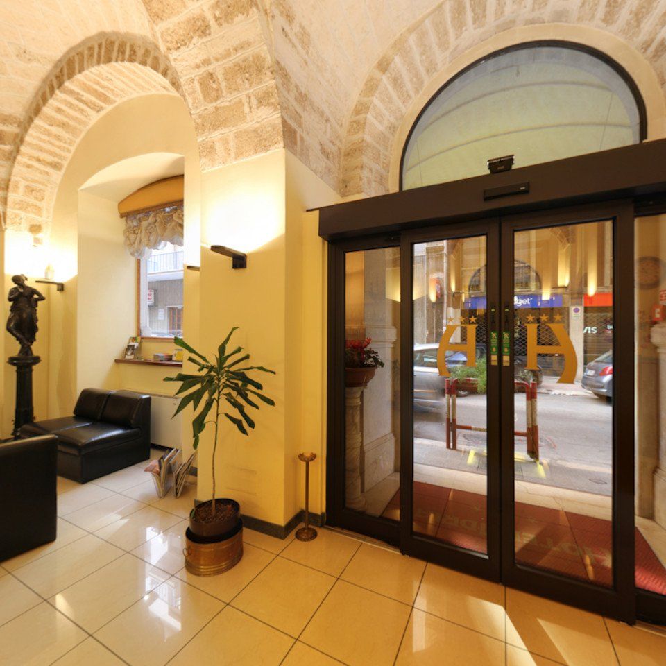 Albergo nel cuore di Bari | Bari | Hotel Adria