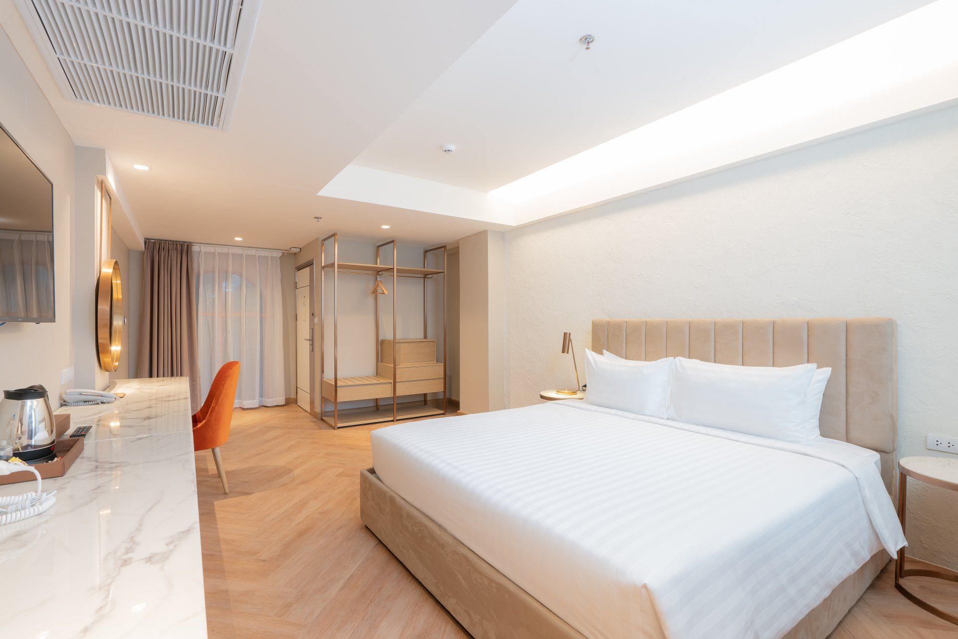 Away Bangkok Riverside Kene | Gallery