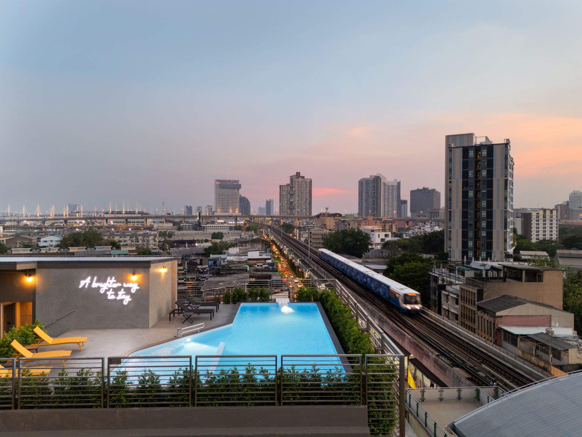 Lumen Bangkok Udomsuk Station | Luxury Lamination Hotel