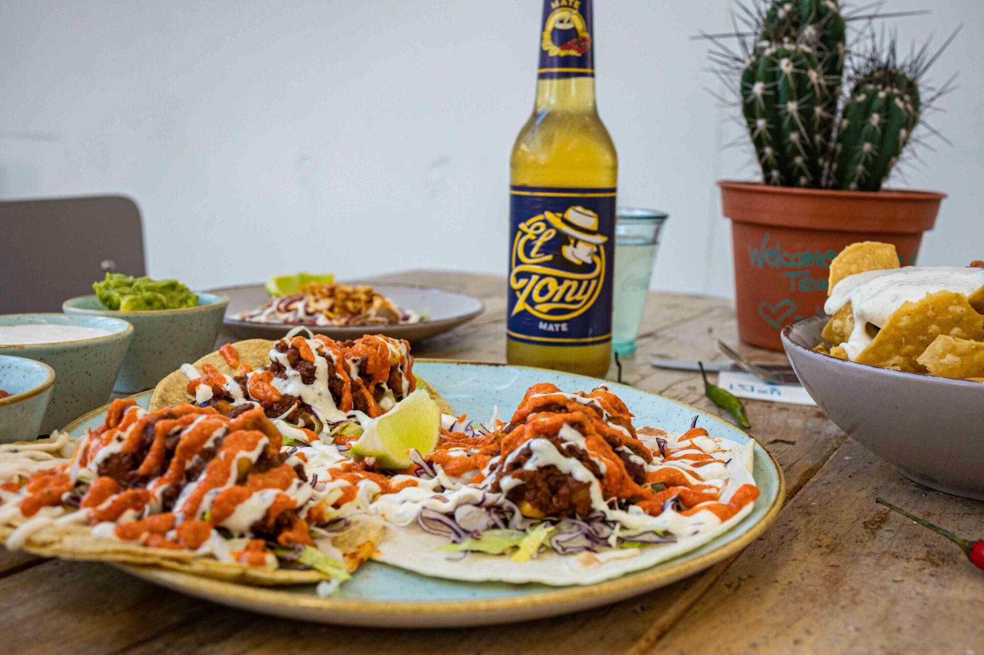 Home [www.tacofactory.ch]