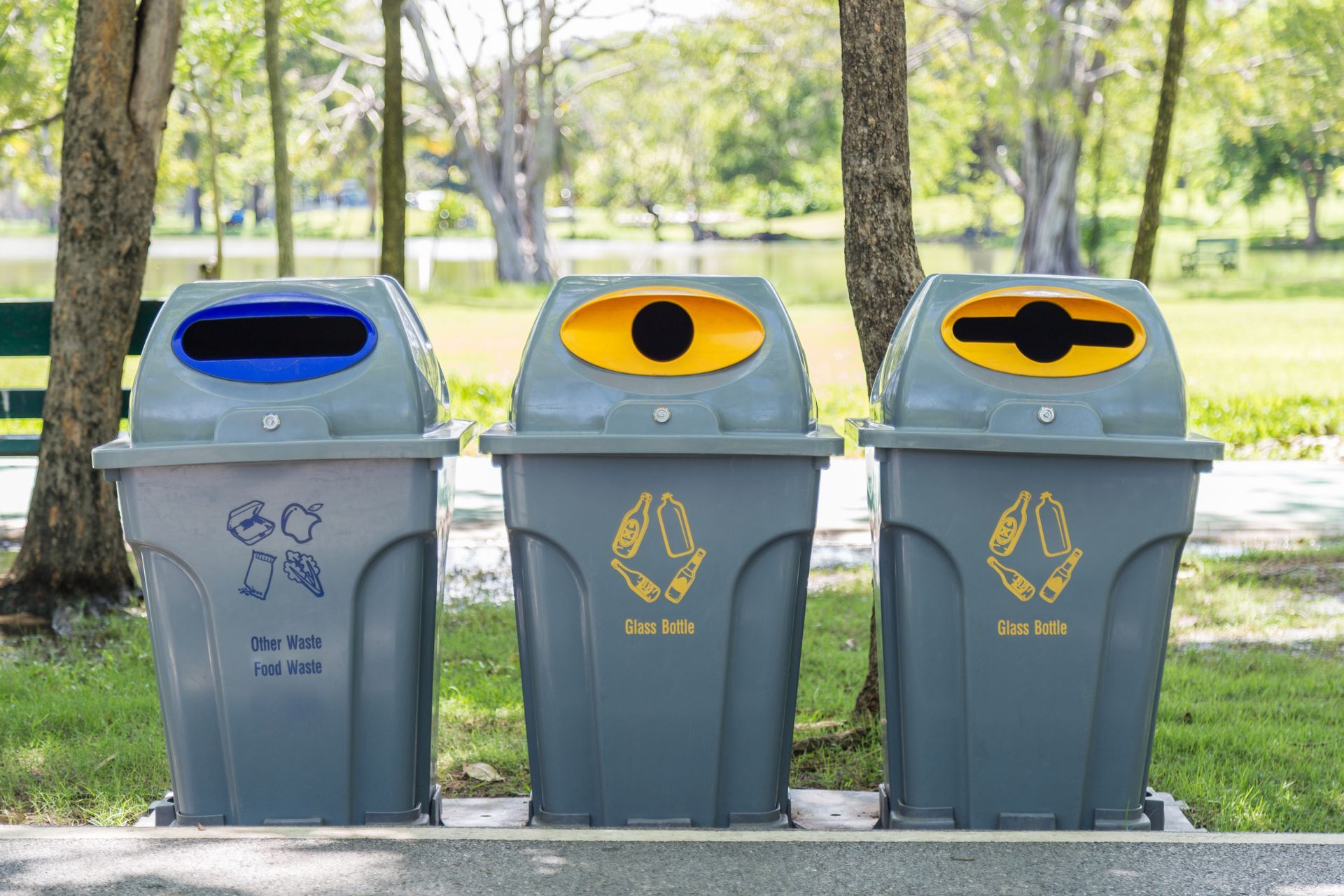 How Do Outdoor Recycling Bins Impact Community Recycling Efforts?