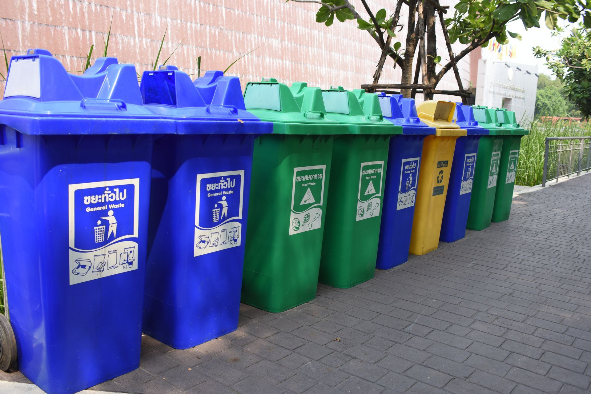 Best Practices For Selecting Waste Management Bins For Commercial ...