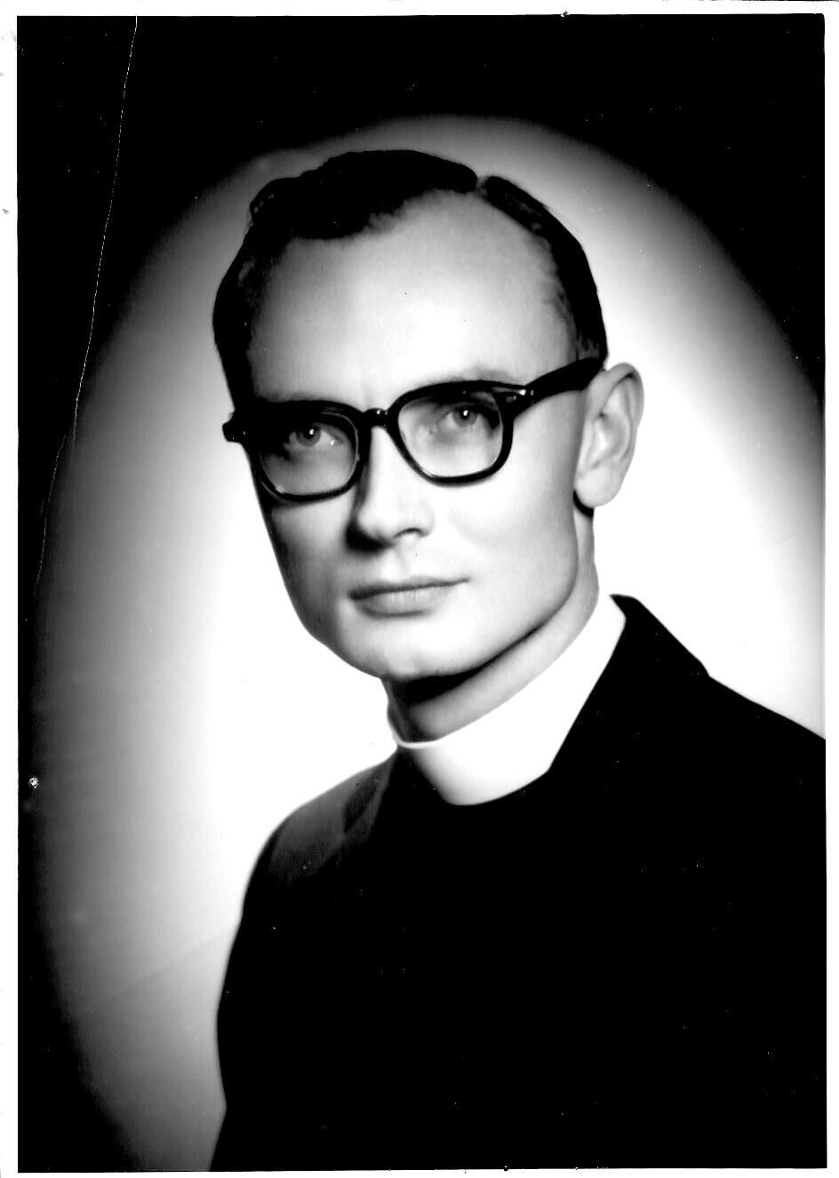 PARISH ARCHIVES MSGR VICTOR G. BONNELL