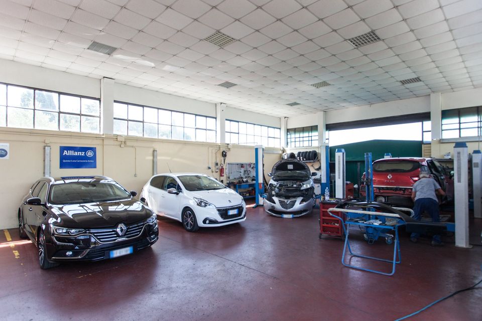 Autocarrozzeria - Frascati - Roma - Di Ruscio