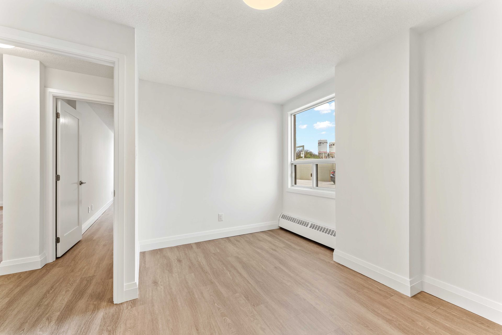 Apartment Gallery | 297 Queens Ave