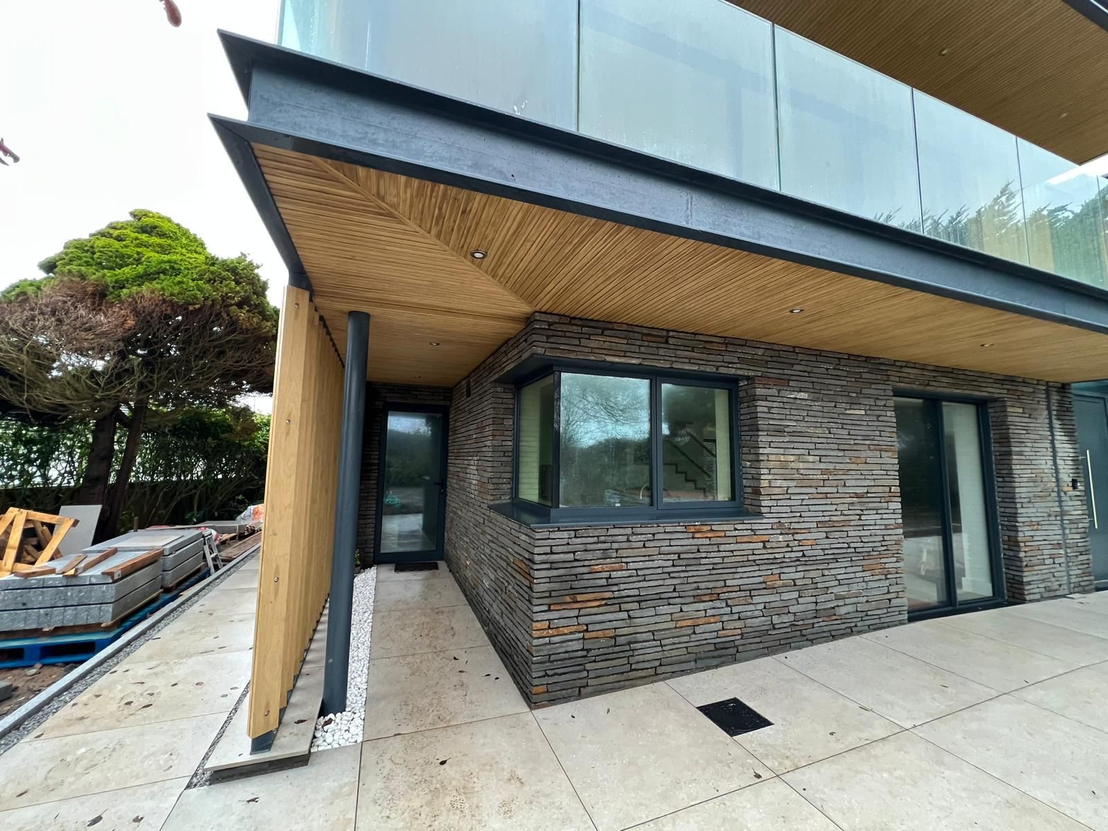 Architectural Glazing | Bonded Glass Windows