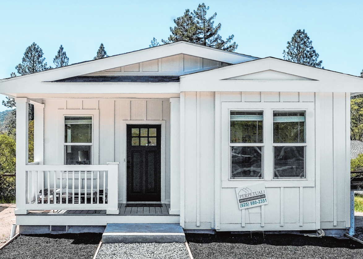 Guest House vs. ADU: Breaking Down the Difference