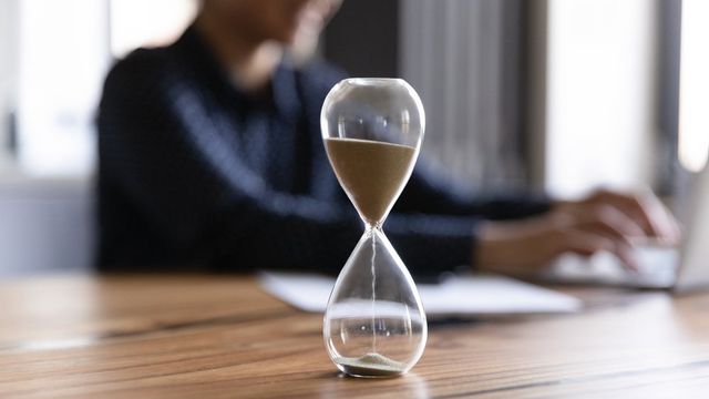 Importance of Deadlines: Avoid Missed Dates in Your Contract