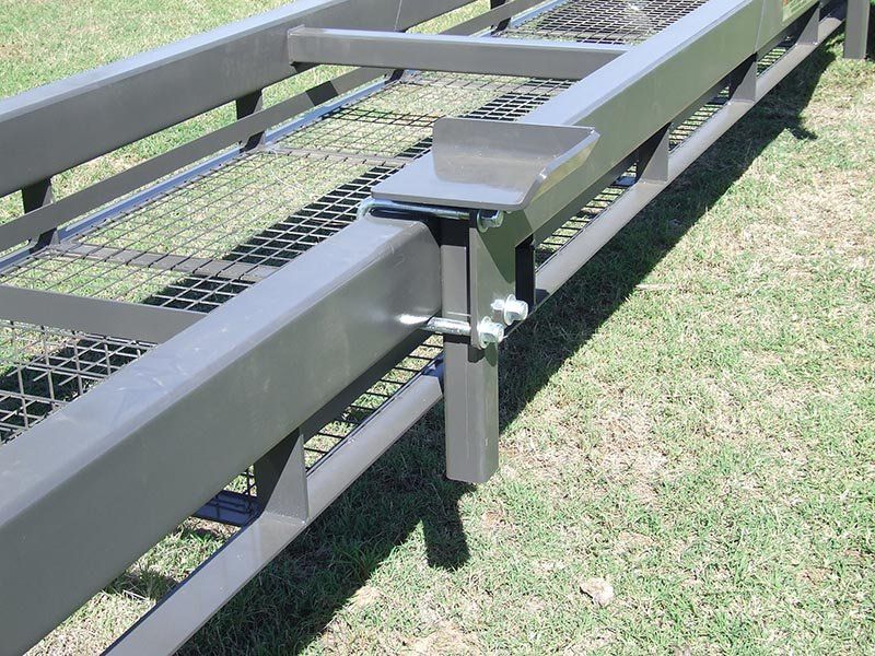 Durable Comb Trailers - McCormack Industries