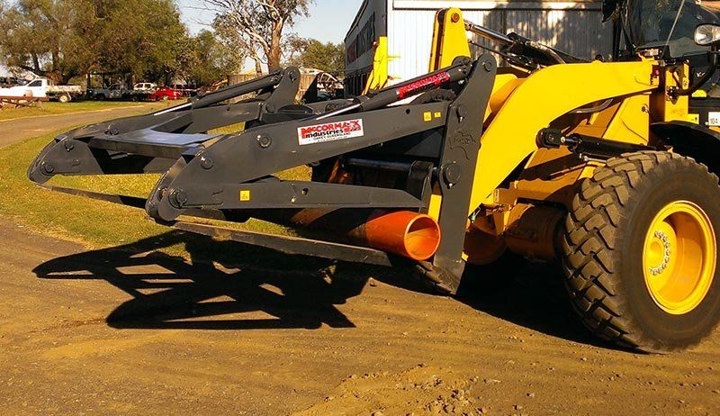 Dual Floating Pipe Handlers for Telehandlers & Wheel Loaders